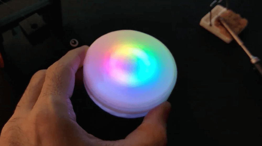 An Arduino-powered puck with LEDs that react to acceleration — PMD Way