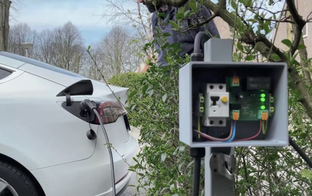 An Arduino-controlled EV charger — PMD Way